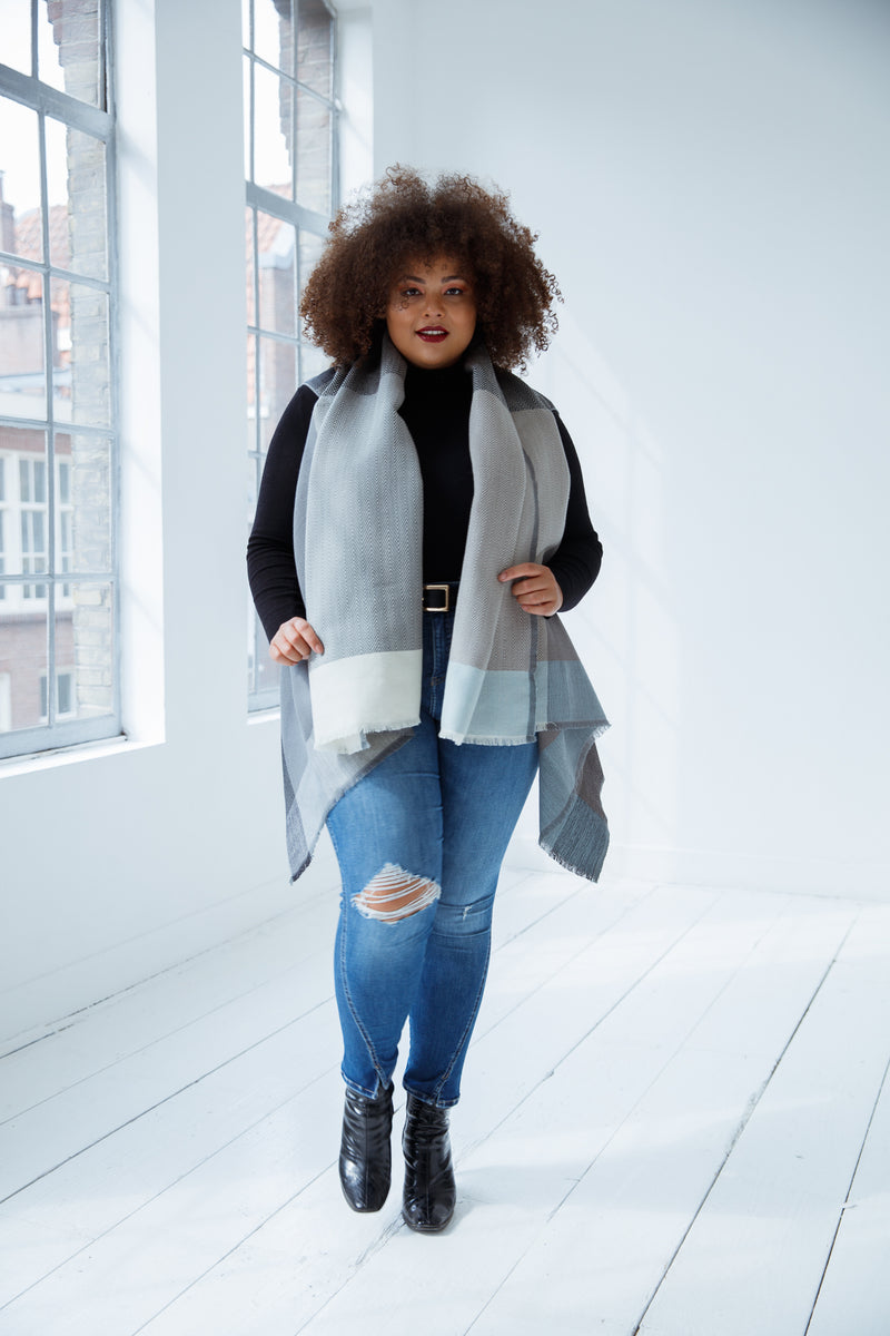 Shop Women's Plus Size Wool Cape in Grey & White JULAHAS+ Cape Nubra